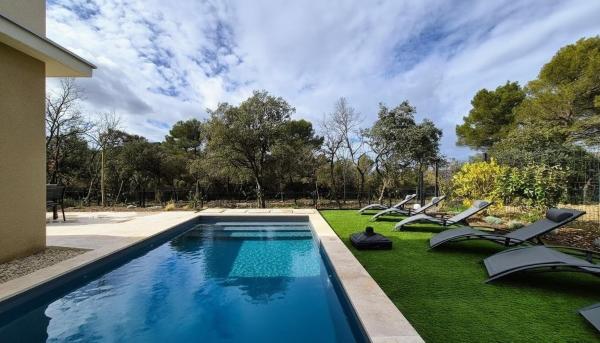 Villa Quercus Design Piscine Et Loisirs - Gordes
