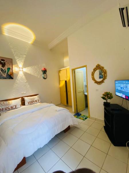 Studio Vip Face A La Cite Adoha Angré - Abidjan