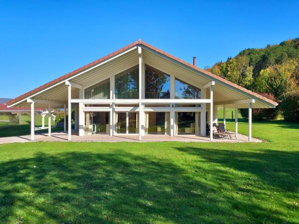 Chalet Bien Etre - 150m² - Avec Sauna & Balnéo - Les 4 Saisons - Lac De Chalain - Clairvaux-les-Lacs