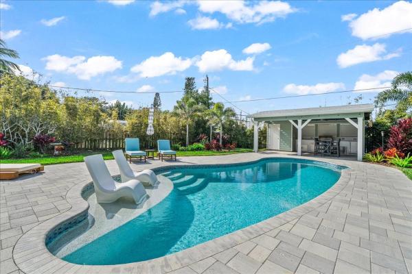Private Pool, Backyard, And Steps To The Beach - 코코아비치