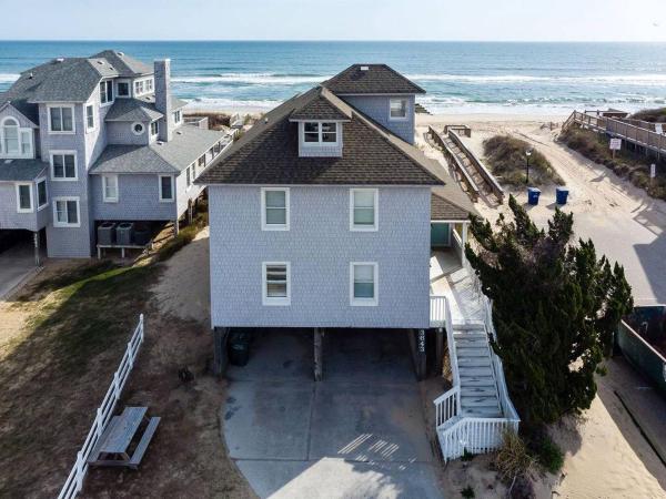 Sea Reunion - Nags Head Mp 12.5, Oceanfront, Amazing Views! Pool, Hot Tub, Pets Ok - Nags Head, NC