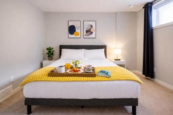 Calgary Views & 1br - Dedicated Work Space & Tv - Calgary