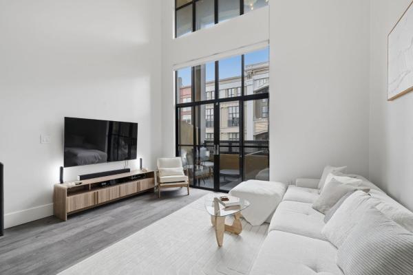 Modern Luxury Loft Facing Santana Row W/balcony - Los Gatos, CA