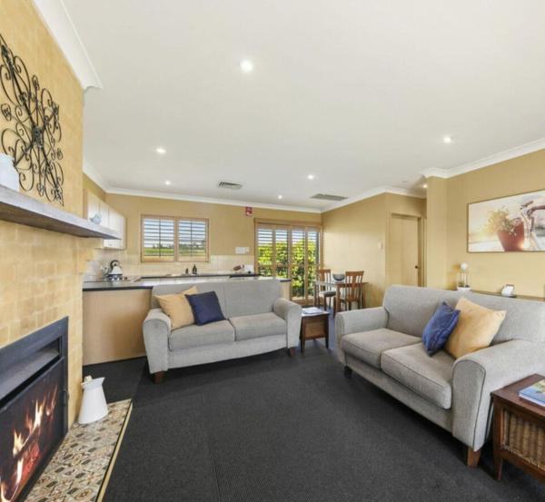 Broken View Mountain Villa With Free Wine Tasting - Branxton