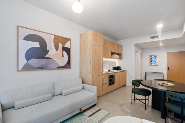 Downtown Condo W Roofpool & Gym - Surfside, FL