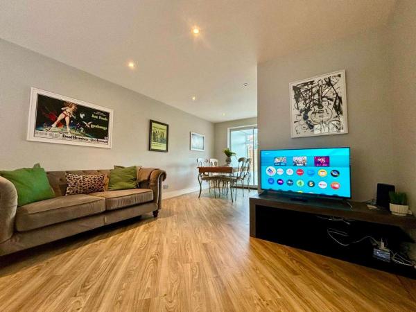 Stylish Solihull Home Near Nec Jlr & Airport Free Parking & Garden - Birmingham