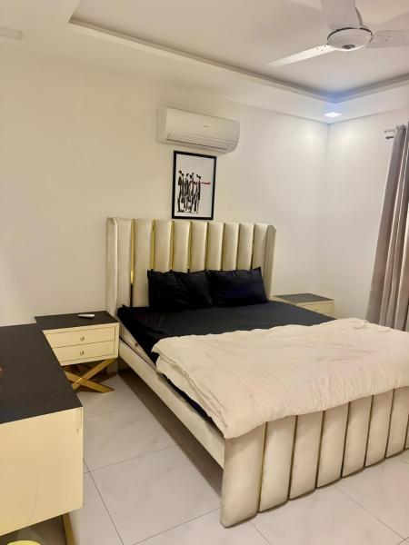 The Comfort Cove Zameen Opal - Lahore