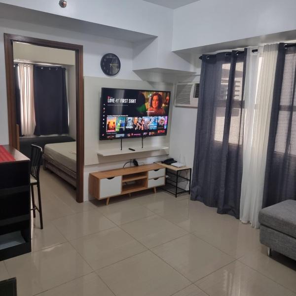 1 Br Corner Unit 55inches Tv At Horizons 101 - Philippines