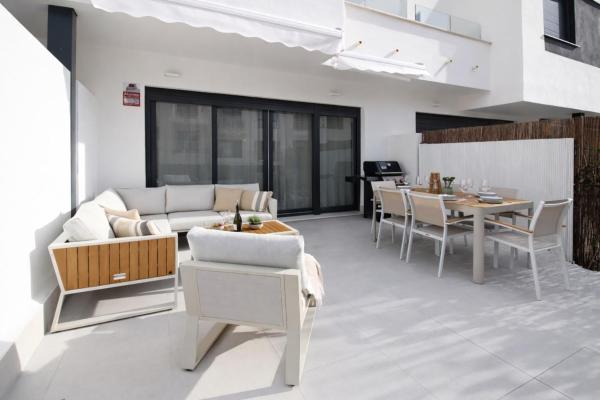 Luxury And Modern 3 Bedroom Townhouse Walking Distance To The Beach! - La Cala de Mijas
