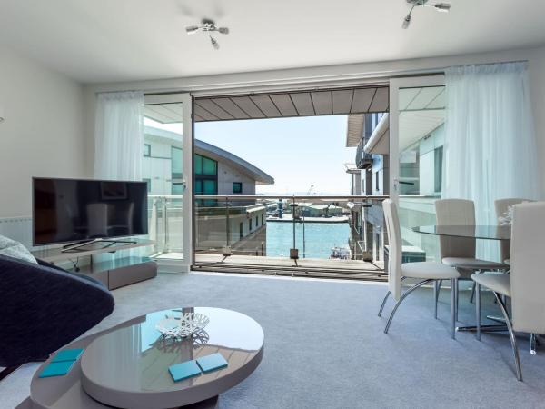 Jibe Ho - Beautiful Spacious Apartment With Harbour Views - Bournemouth