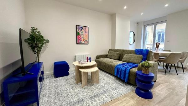 République - 2 Bedrooms - Skyscraper - Chassieu