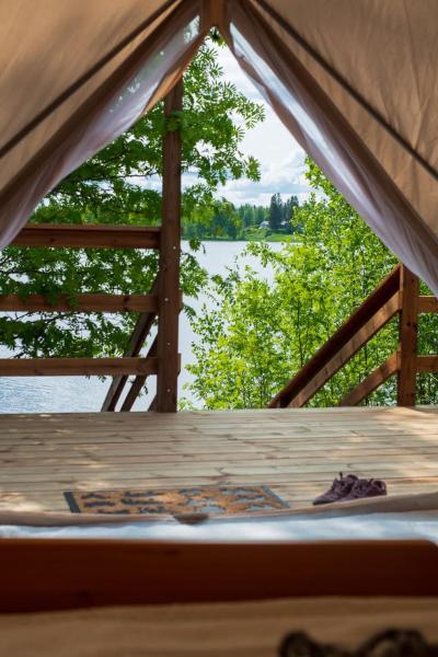 Glamping-teltta Reisjärven Rannalla - Reisjärvi