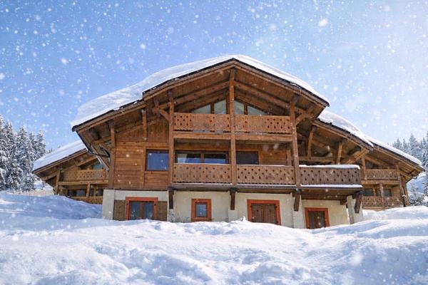 Chalet Amitie Familial De Luxe Avec Jacuzzi, Hebergement Multipass Ete, Wifi Fibre, 150 M Des Pistes De Ski Et Randonnées - Praz de Lys Sommand