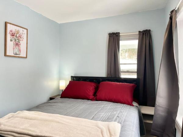 Private Room-shared Common Spaces-queen Bed - Binghamton, NY