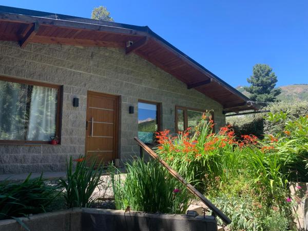 Casa Cálida En Bariloche - Argentina