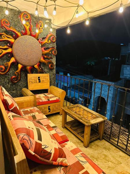 Sol De Peña Apartment With Balcony And Downtown View - Bernal