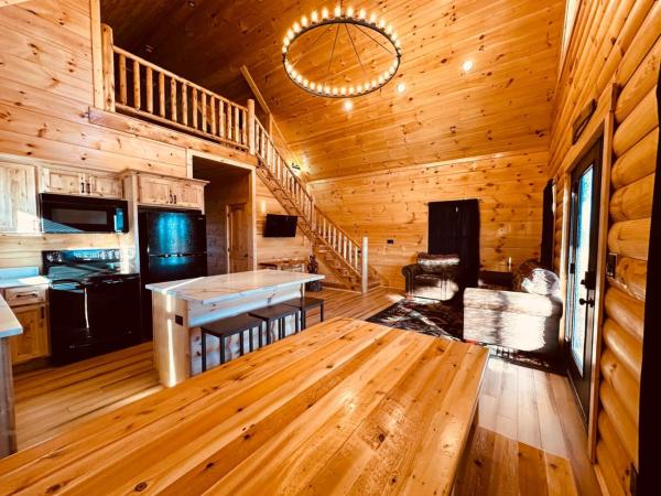 Bourbon Retreat With Hot Tub-9 - Harrodsburg, KY