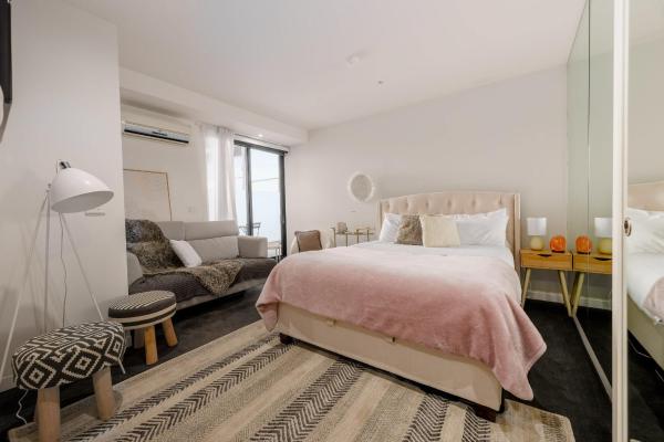 Chic South Yarra Studio - Free Gym & Wifi - Melbourne