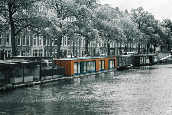 The Amsterdam Houseboat Family - De Jordaan Brand New Houseboat! - Amsterdam