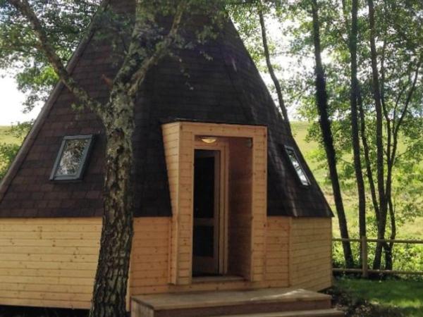 Tipi Authentique Pour 5 Pers Avec Chauffage à Champvert - Api-1-52-1801 - Nièvre
