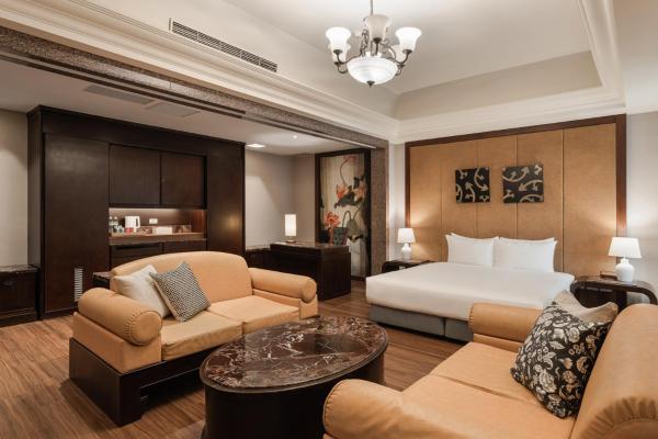 Mumu Jiao-xi 德陽暮沐 - Yilan City