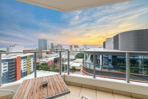 Darwin City Views 1 Bedroom Apartment, Huge Pool - Darwin
