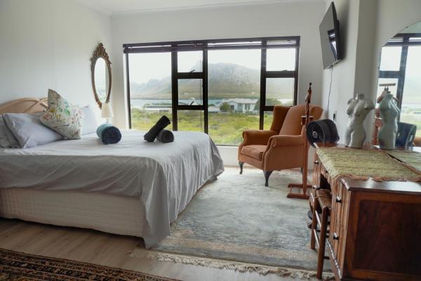 Leah's View - Pringle Bay