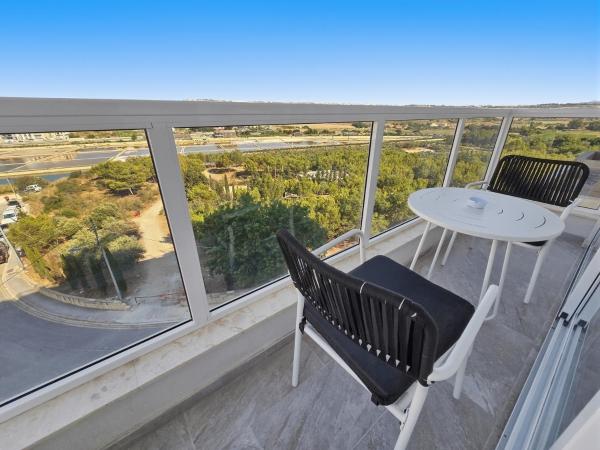 Open Park Views 2 Br Modern Apartment 4 - Malta