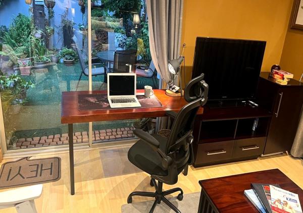 Urban Oasis Gaborone "Secure Quiet Luxury In The City" Near The Cbd - Gaborone
