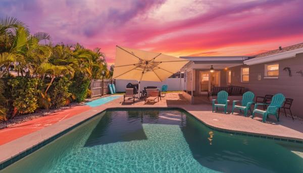 Family Fun Getaway With Pool, Game Room, Shuffleboard - Clearwater Beach, FL