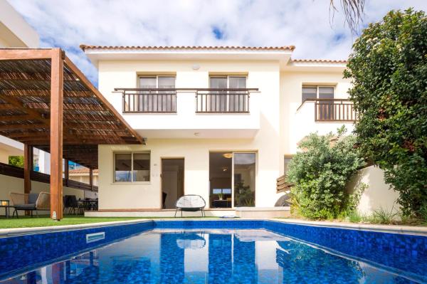 Villa Breeze - Fig Tree