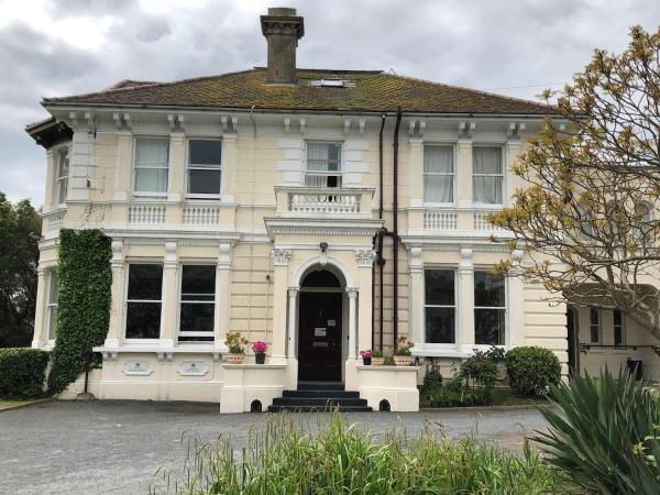 Westwood House, Hastings - Spacious 5 Ensuite Home Near Hastings Town & Beach - Saint Leonards