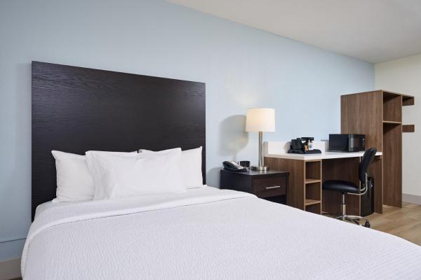 Canad Inns Destination Centre Windsor Park - Winnipeg