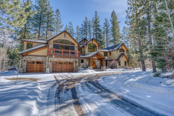 South Lake Tahoe Escape - Private Hot Tub Pool - Grover Hot Springs State Park, Markleeville