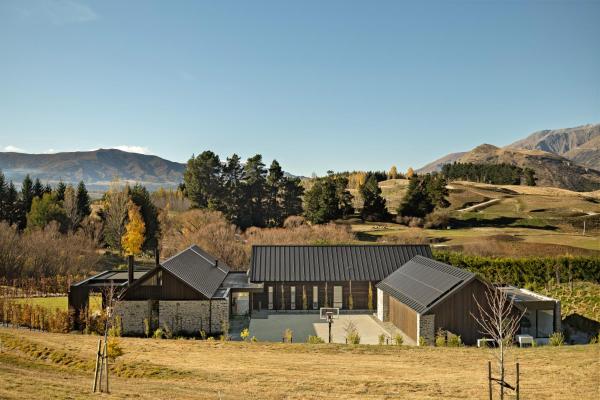 The Paddock By Majordomo - Rural Home W Spa Pool - 皇后鎮