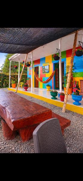 Casa De Colores - Guatapé