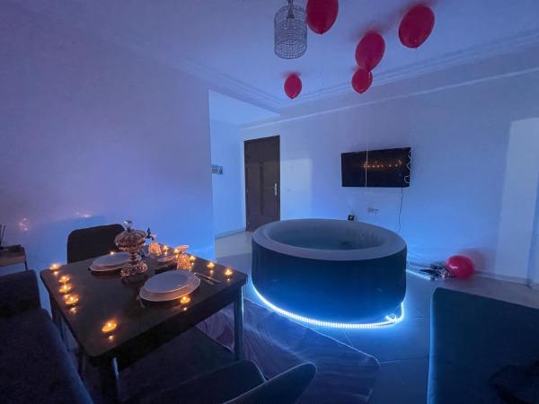 Jacuzzi Apartment With Romantic Decoration - Fès