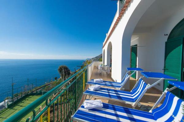 Casa Raffaele, Terrace With Solarium And Sea View - Maiori