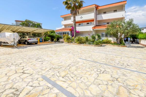 Apartments Aurel - Rogoznica