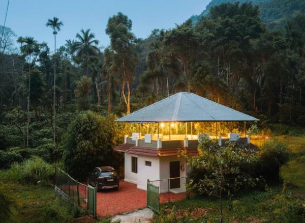 Forest Edge Villa - 3 Bedrooms - Kerala
