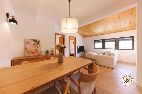 Bravissimo Santa Clara Penthouse 2, With 3-bedrooms - Girona