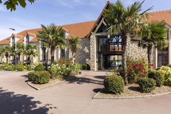 Hotel Les Suites - Domaine De Crécy - Crécy-la-Chapelle