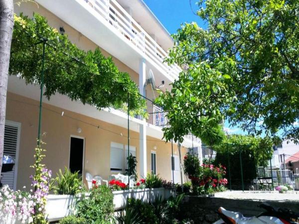 Apartments Boro - Omiš