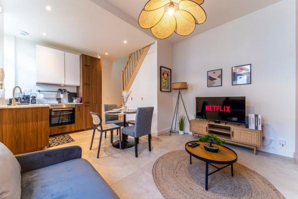 La Courette - Train Station - City Center - Wifi - Netflix - Neuville-en-Ferrain