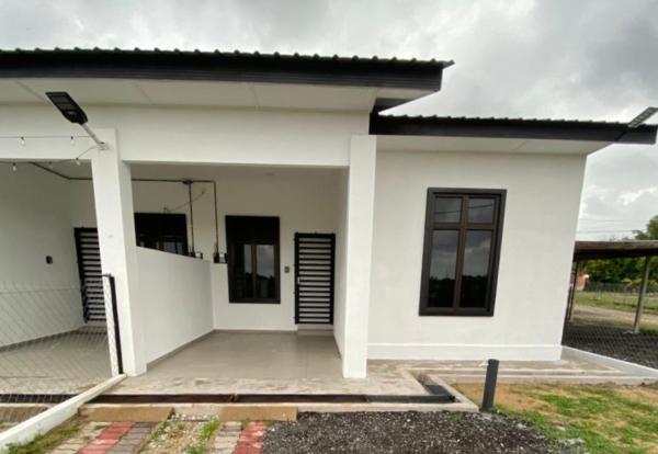 Teratak Nailufar - Pekan