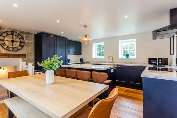 Idyllic Retreat With Log Burner Near Danby Castle - Staithes