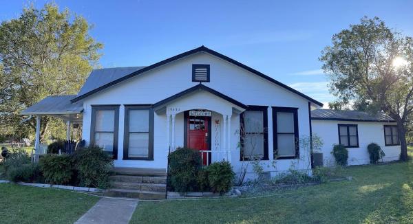 El Castellito On The Llano River - 4 Bed House - United States