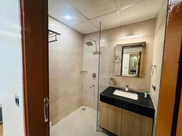Regal Stay - Lucknow