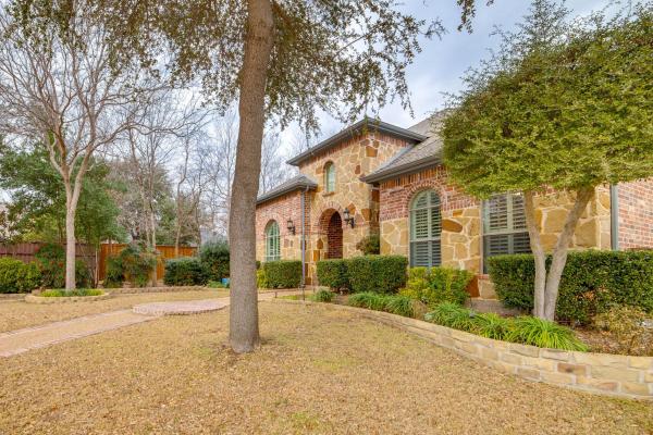 Great For Gatherings! Stylish Allen Home W/ Patio - Allen, TX