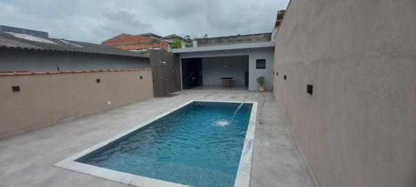 Casa 3 Dormitorios A 3 Km Praia Do Indaia - Caraguatatuba